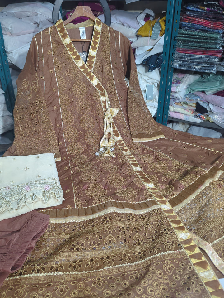 MnM lawn 3pc 713 – Brandedwear by Fatima Nazir